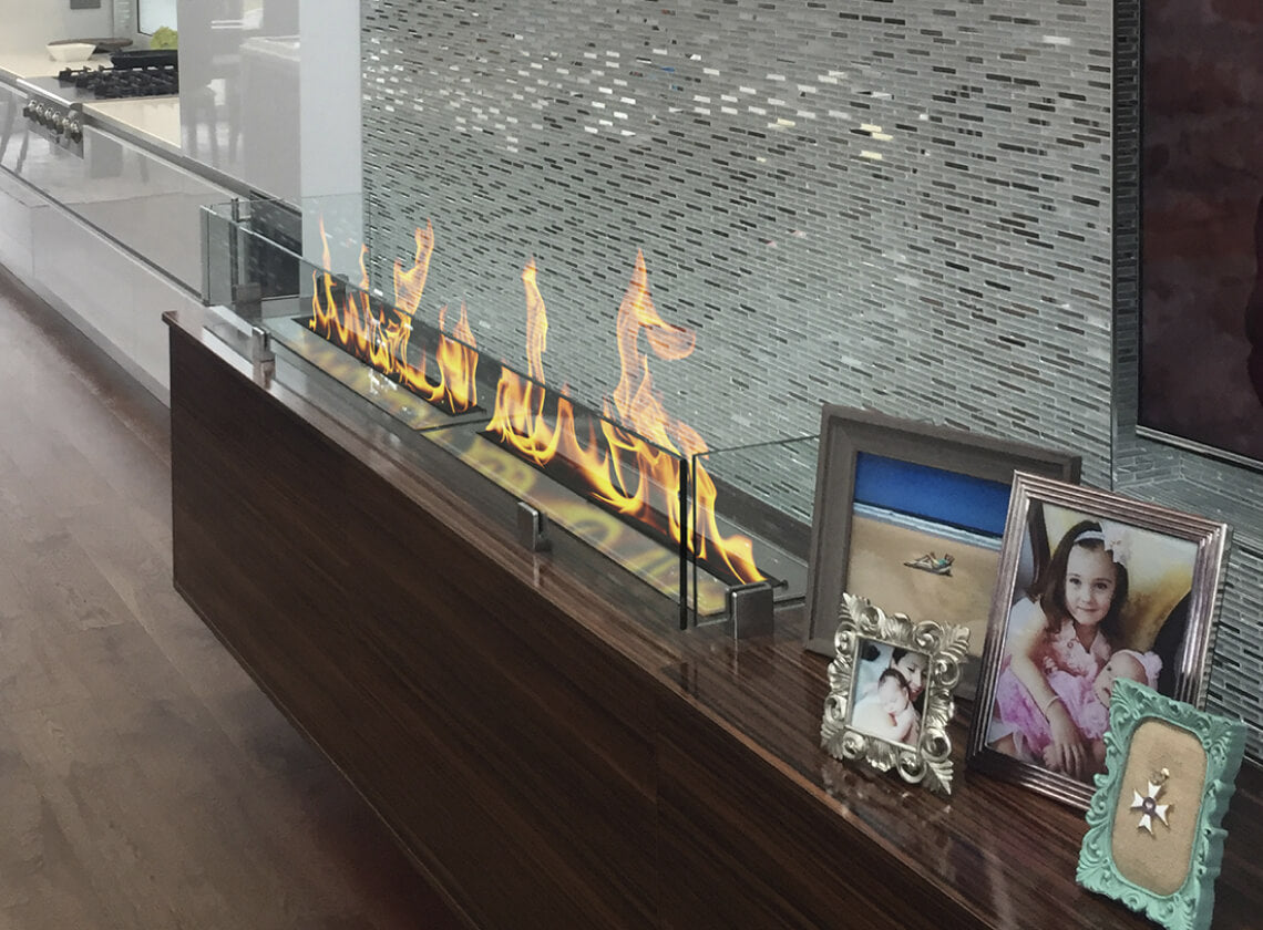 Bio Flame 48" Black SMART Remote-Controlled Bioethanol Burner W/15L Fu